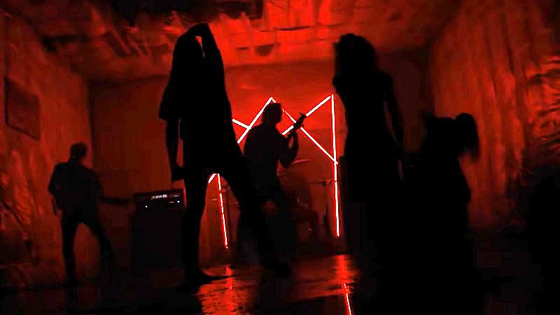 AngelMaker mit neuem Song "Radiance in the Light of a Dying Sun"