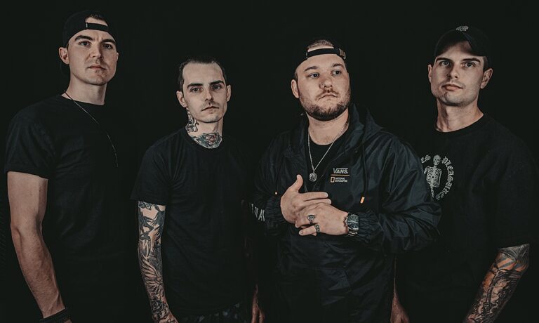 Ten56.: So klingt die Band von Aaron Matts (Ex-Betraying The Martyrs)