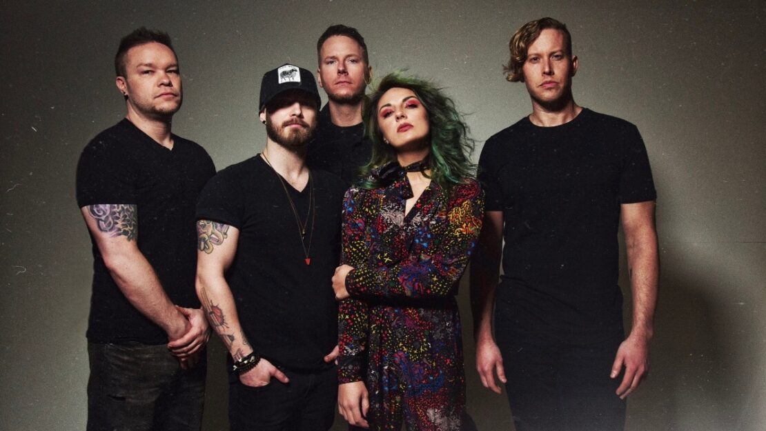 Eva Under Fire - MoreCore.de - Alle Infos zur Band