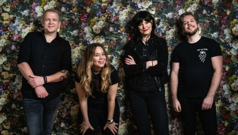 March - MoreCore.de - Infos rund um die Punkrock-Band